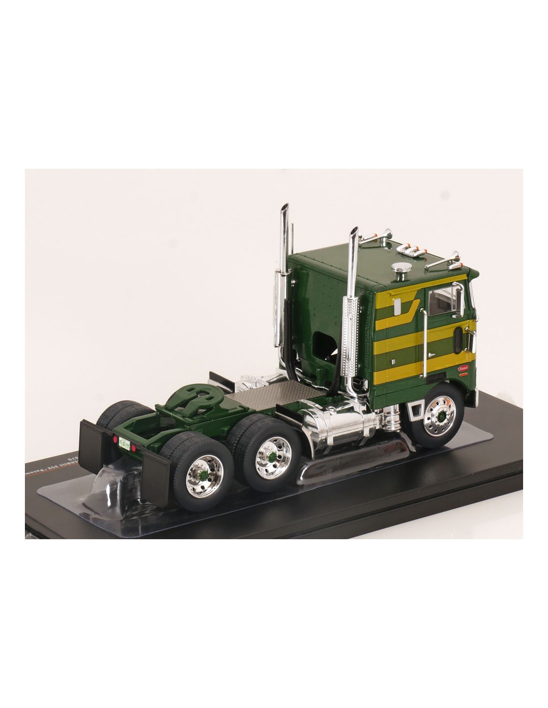 Voiture miniature Peterbilt T 352 Pacemake Green 1979 1/43 - TR184 IXO